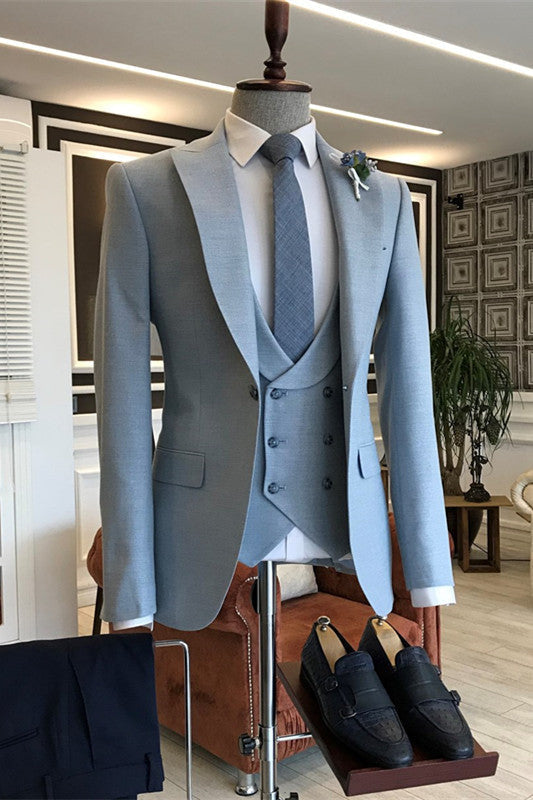 Glamorous Sky Blue Peaked Lapel Three Pieces Prom Suits — Bridelily