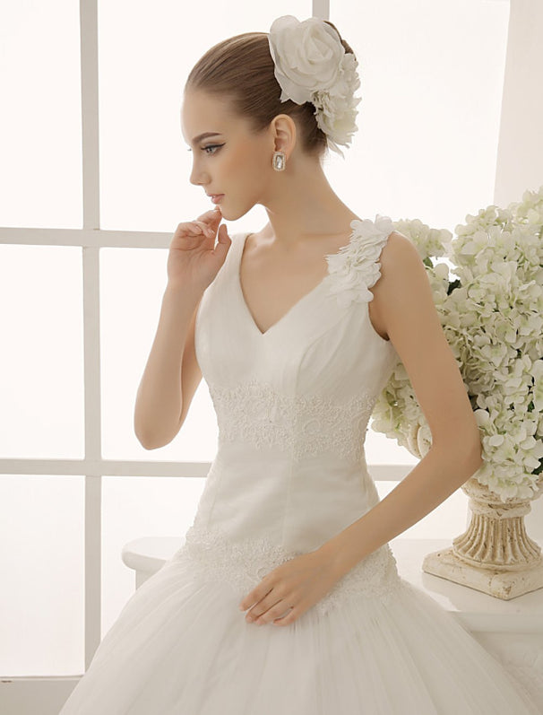 V-Neck Mermaid Brides Wedding Dress With Flowers Detailing — Bridelily